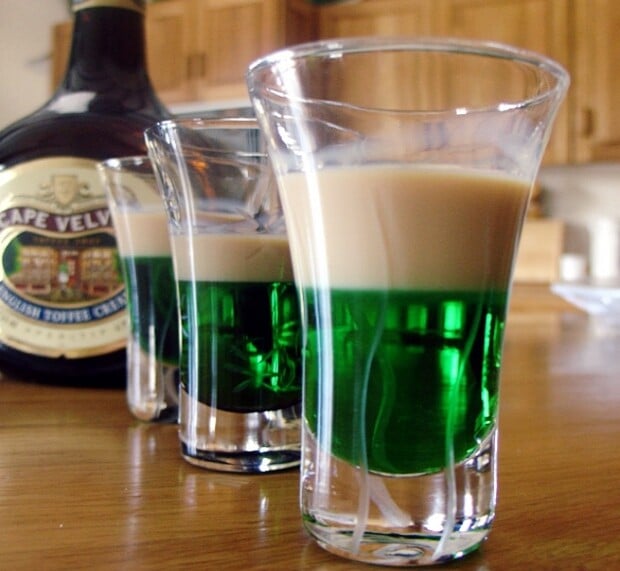 Menta com Amarula shot (African Mint)