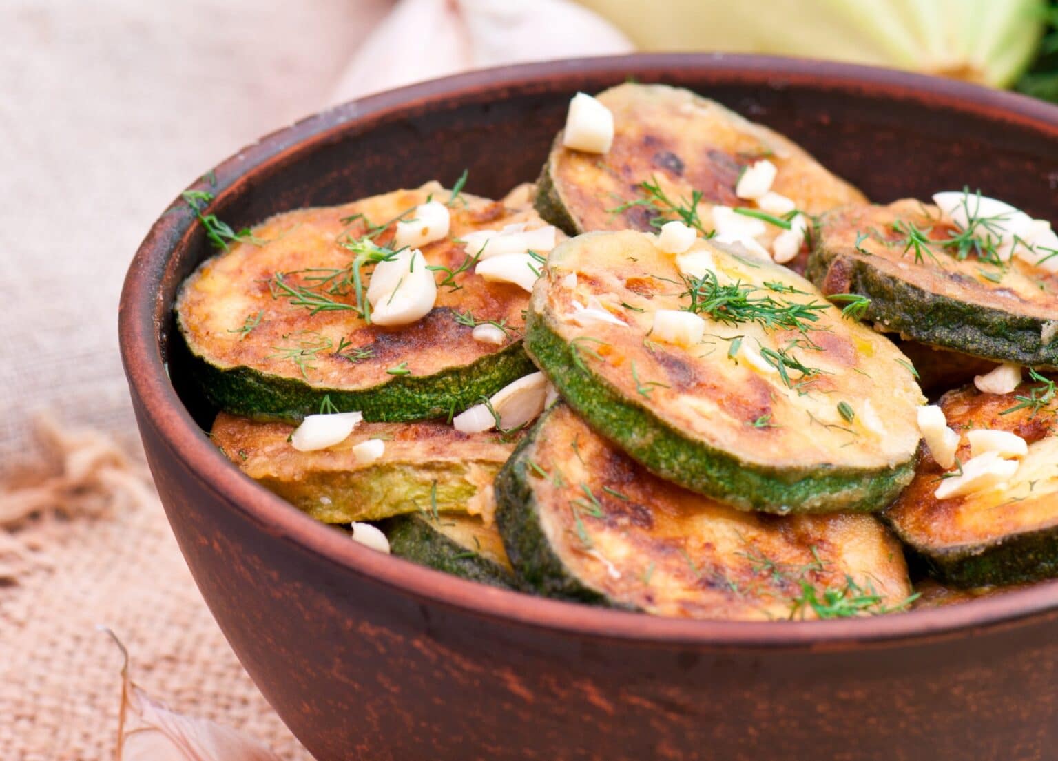Abobrinha empanada na Airfryer: fácil e saboroso